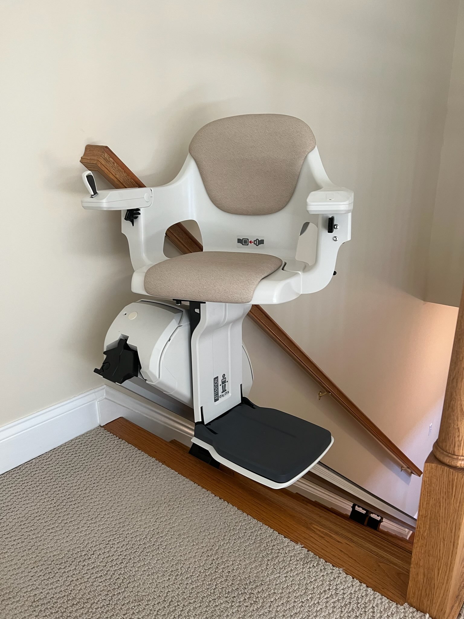 A Comprehensive Guide to Choosing the Right Stairlift - On The Mend ...